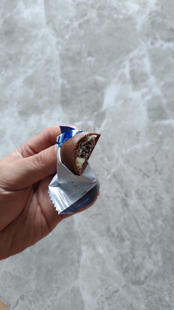 Oreo Big Crunch Chocolate Candy Bar now available at FairPrice and ...